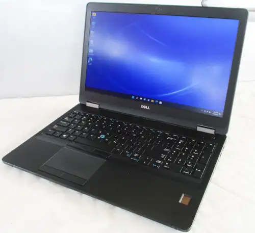 Dell E5570 Laptop, 6th Gen Core i7, 256GB SSD, 8GB RAM, 15.6", AMD ...