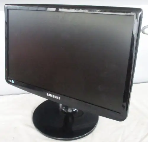 Samsung LCD Monitor SA100 18.5 Inch VGA - EverBright