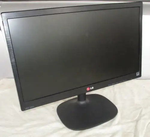 LG LCD Monitor, Model 20M35A, 19.5 Inch, VGA - EverBright